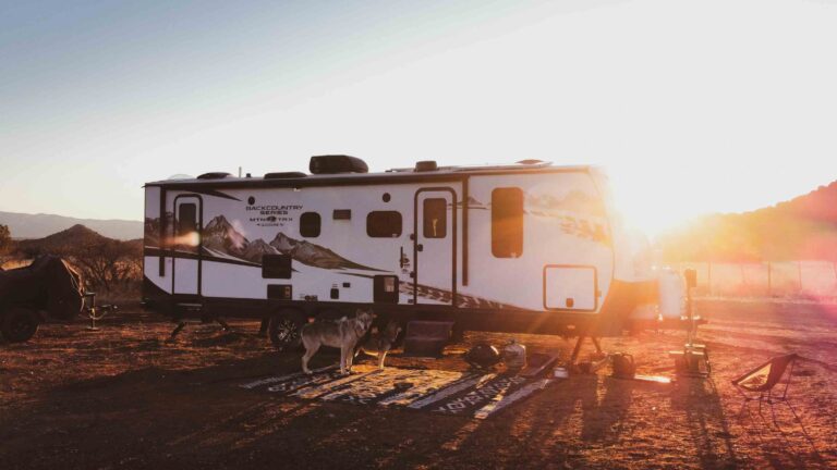 How Full-Time RVers Find Beautiful + Free RV Camping In The US | Living ...